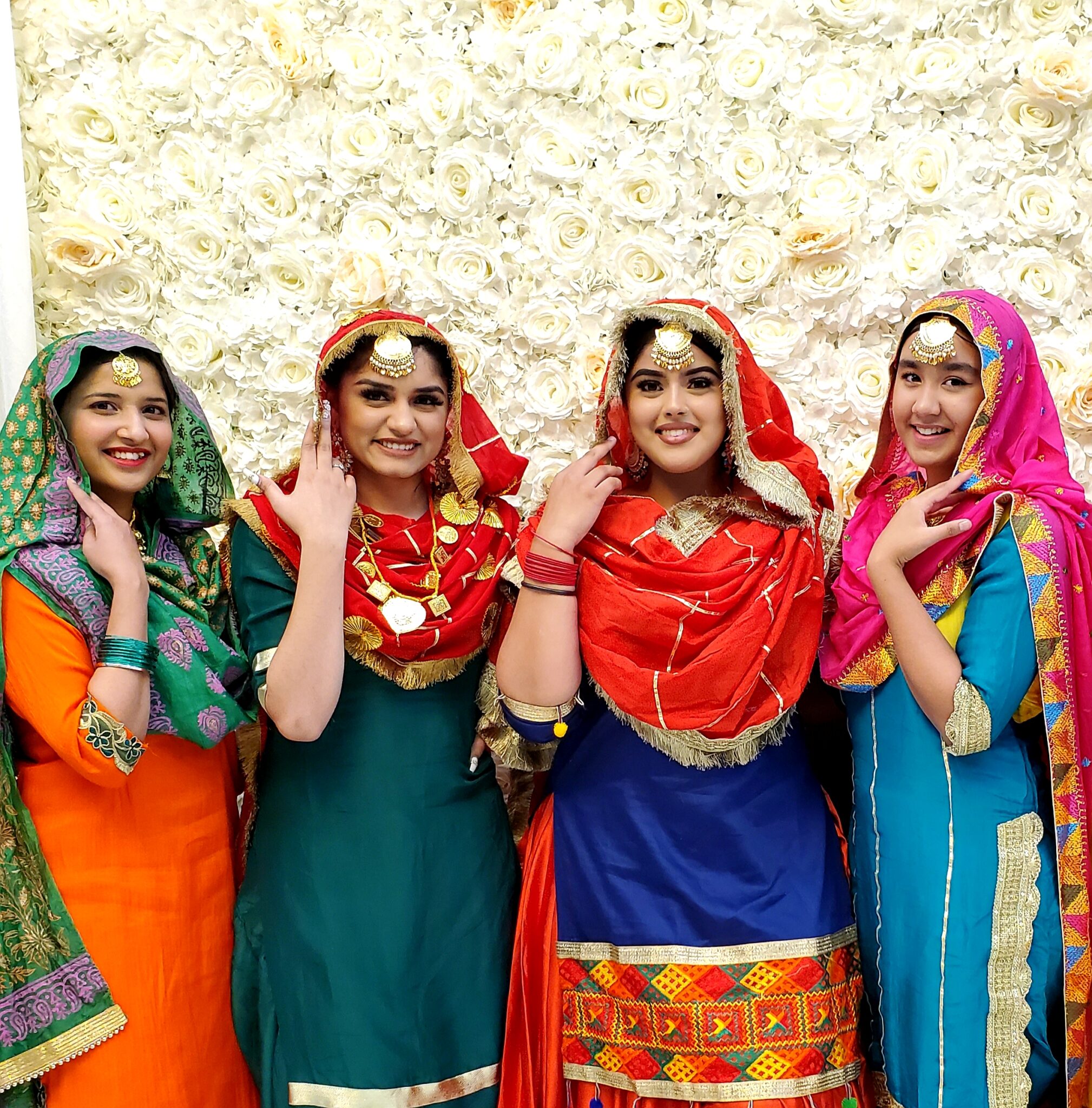 Group of 4 – Gidha (Female Dancers) – Shaan Punjab Dee